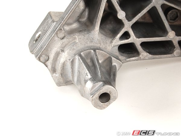 Genuine Volkswagen Audi - 038199207H - Engine Mount Bracket - Right ...