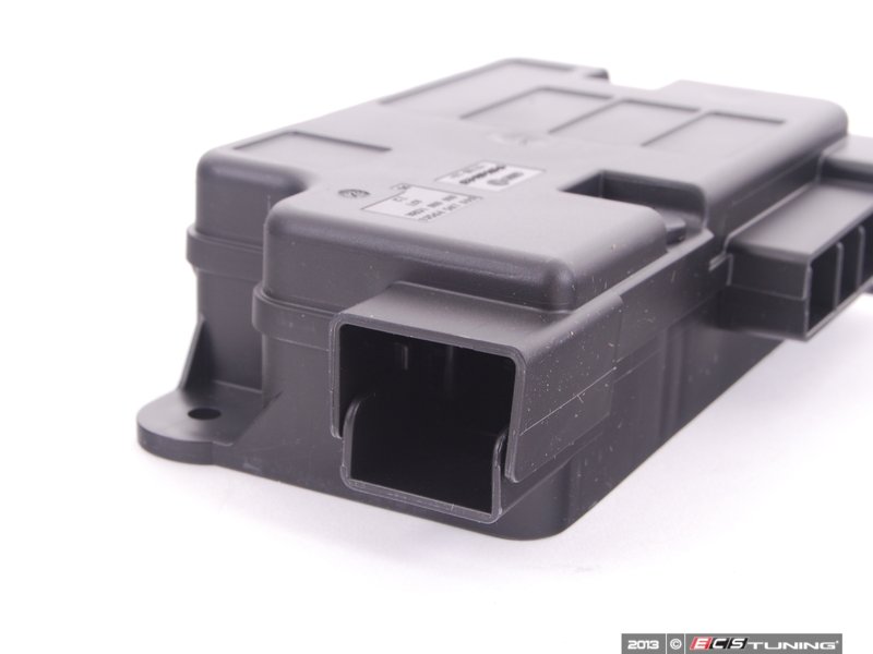 Genuine Volkswagen Audi - 8P0937548A - Main Fuse Box With Battery ...