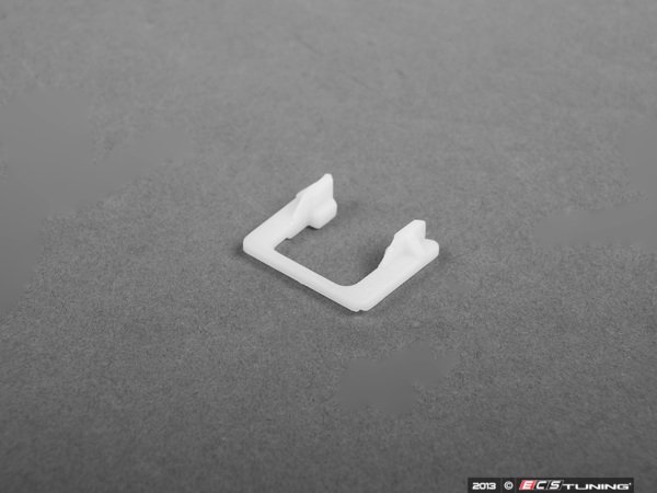 Genuine Volkswagen Audi - 357837242 - Door Handle Clip - Priced Each ...