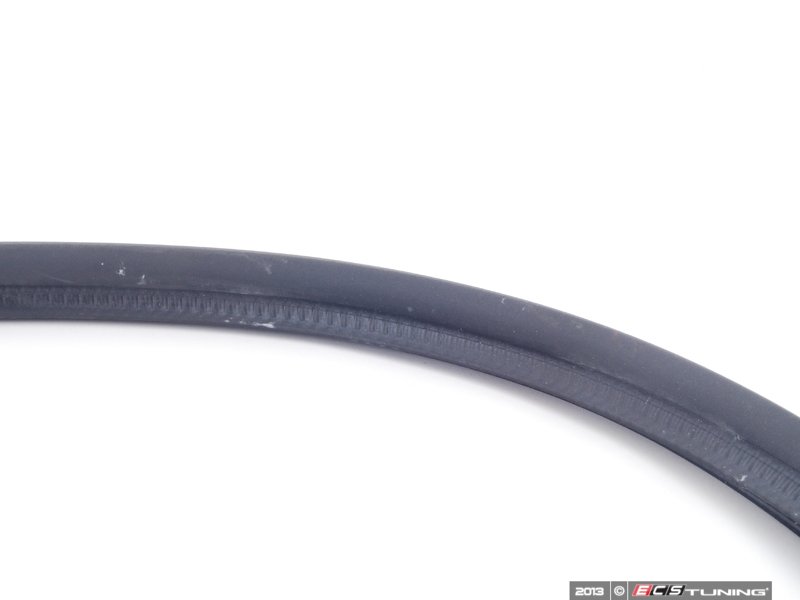 Genuine BMW - 51718146293 - Hatch Gasket (51-71-8-146-293)