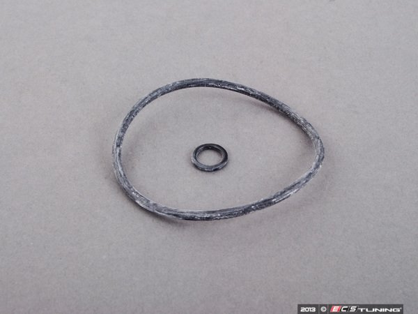 Genuine Volkswagen Audi - 074115562 - Oil Filter (074 115 562)