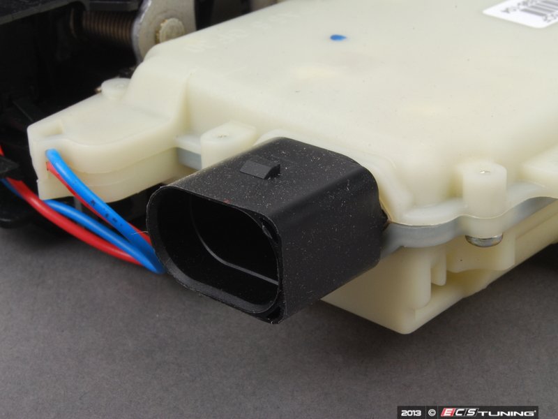 Genuine Volkswagen Audi - 3B1837016CF - Front Door Latch Assembly ...