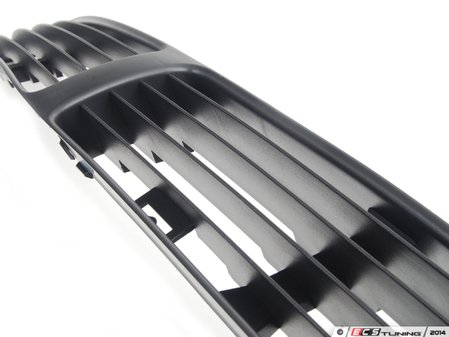 Genuine Volkswagen Audi - 3b0853677bb41 - Lower Grille - Left (3b0 853 ...