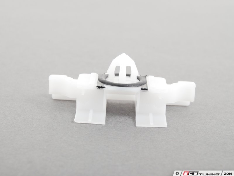 Genuine Volkswagen Audi - 8J0853909 - Side Skirt Clip - Priced Each ...