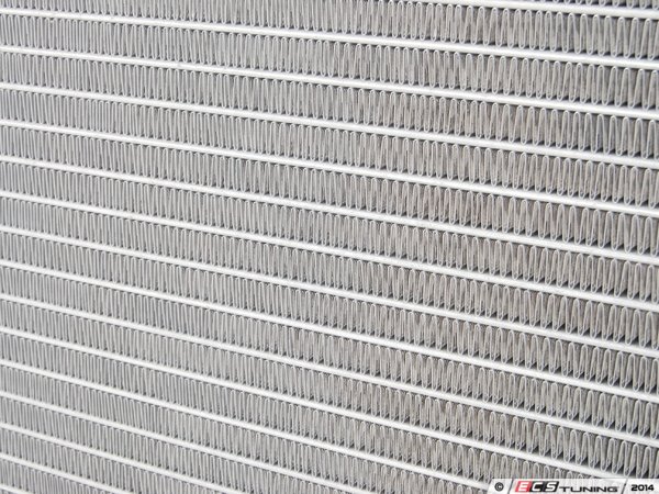 Genuine BMW - 17111723784 - Radiator (17-11-1-723-784)