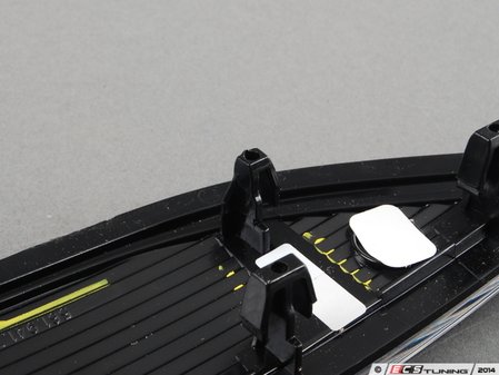 Genuine Volkswagen Audi - 561941778B - Lower Trim Grille - Right (561 ...