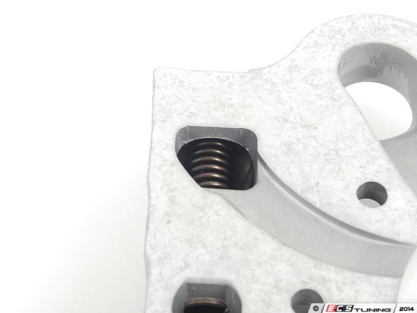 Genuine MINI - 11418604196 - Oil Pump Cover (11-41-8-604-196)