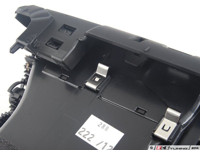 Genuine BMW - 64226958654 - Dashboard Fresh Air Vent - Center (64-22-6 ...