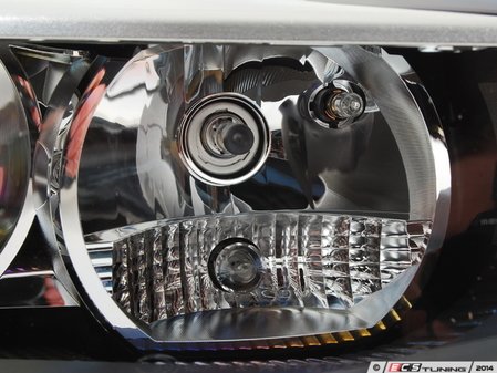 Genuine BMW - 63117338710 - Halogen Headlight Housing - Right (63-11-7 ...