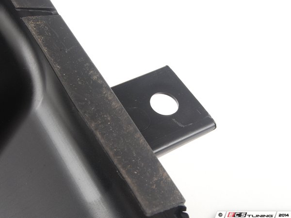 Genuine BMW - 51747903890 - F10 Air Duct Displ.Engine Oil Cooler ...