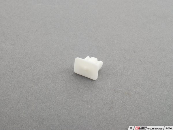 Genuine Volkswagen Audi - 373867646 - Stop Clip - priced each (373 867 646)