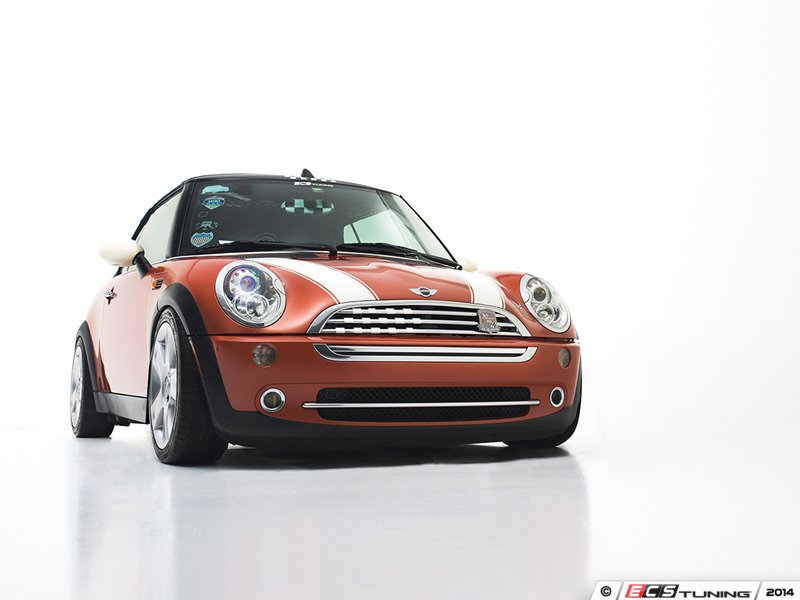 ECS News - MINI R50/R52/R53 25/30mm Wheel Spacers