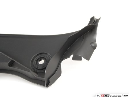 Genuine BMW - 51717161033 - Windshield Cowl/Rain Tray (51-71-7-161-033)