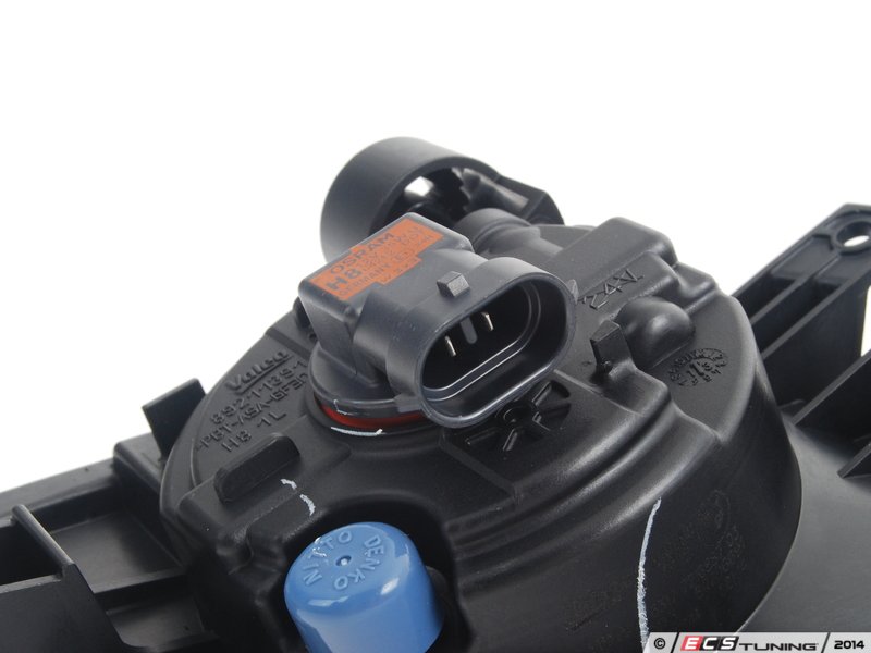 Genuine BMW - 63177216887 - Fog Lamp Assembly - Left (63-17-7-216-887)