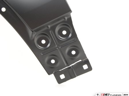 Genuine Volkswagen Audi - 7P6821105E - Front Fender - Left (7P6 821 105 E)