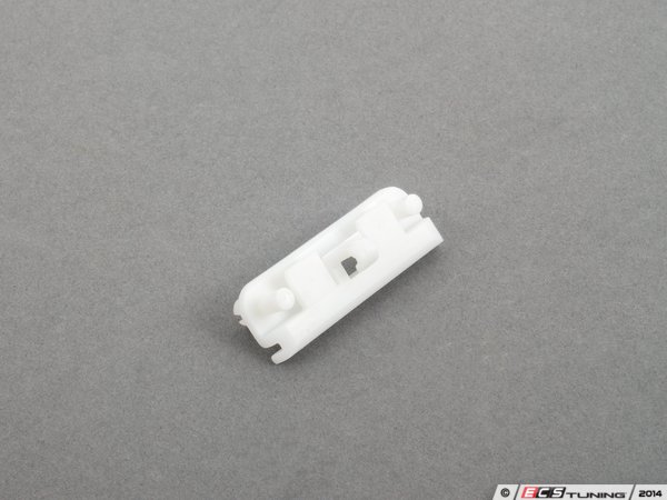 Genuine BMW - 51711979334 - E30 White Spoiler Securing Clip (51-71-1 ...