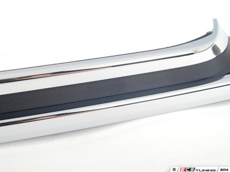 Genuine BMW - 51117279698 - Bumper Grille Trim - right (51-11-7-279-698)