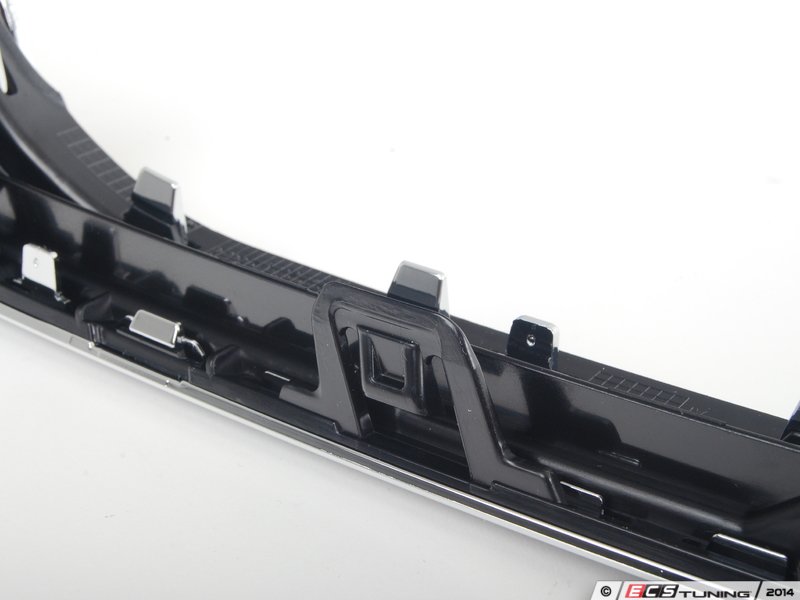 Genuine BMW - 51117279698 - Bumper Grille Trim - right (51-11-7-279-698)