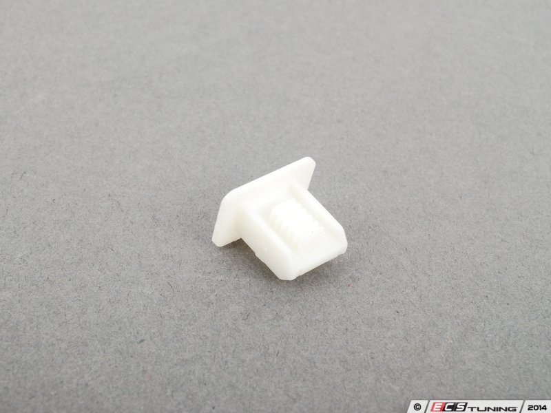 Genuine Volkswagen Audi - 373867646 - Stop Clip - priced each (373 867 646)