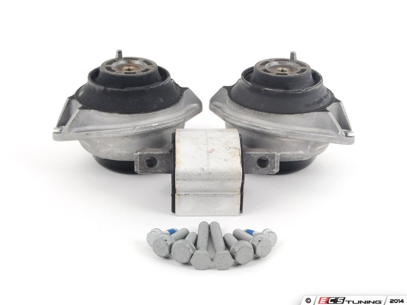 ECS News - Mercedes-Benz R129 SL-Class Drivetrain Mount Kits