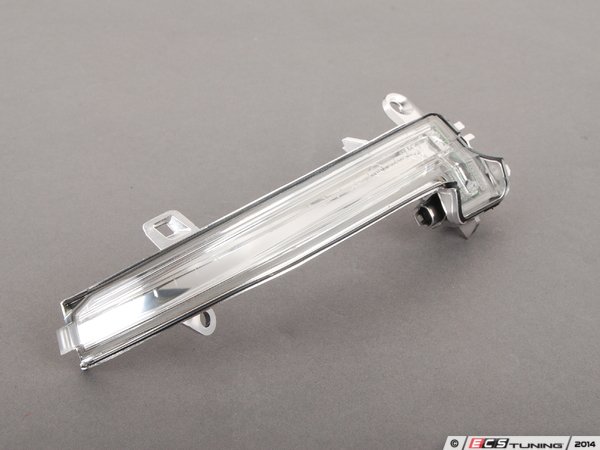 Genuine BMW - 63137280772 - Mirror turn signal - right (63-13-7-280-772)