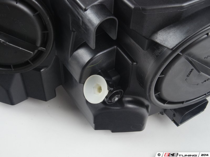 Genuine BMW - 63117287018 - Xenon Headlight - right (63-11-7-287-018)