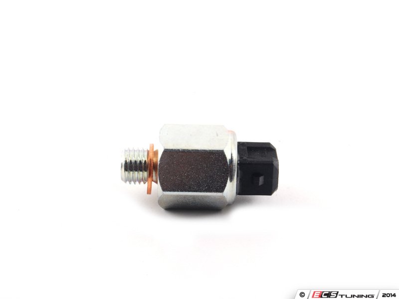 Genuine BMW - 12611715504 - Oil Pressure Switch (12-61-1-715-504)
