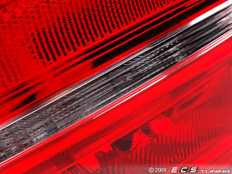 Genuine Volkswagen Audi - 8P4945096E - Outer Tail Light - Right Side ...