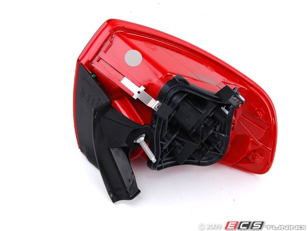 Genuine Volkswagen Audi - 8P4945096E - Outer Tail Light - Right Side ...