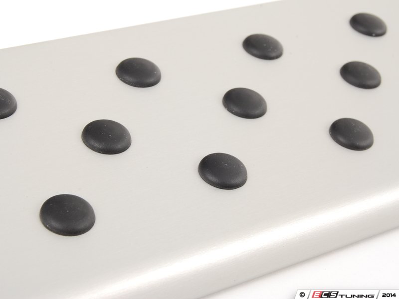 Genuine BMW - 51777227534 - E70 X5 Running board - Right (51-77-7-227-534)