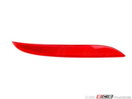 Genuine BMW - 63147183914 - Rear Bumper Reflector - Right (63-14-7-183-914)