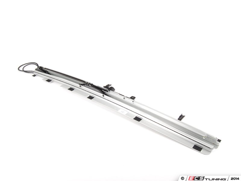 Genuine Mercedes Benz - 2037800358 - GUIDE