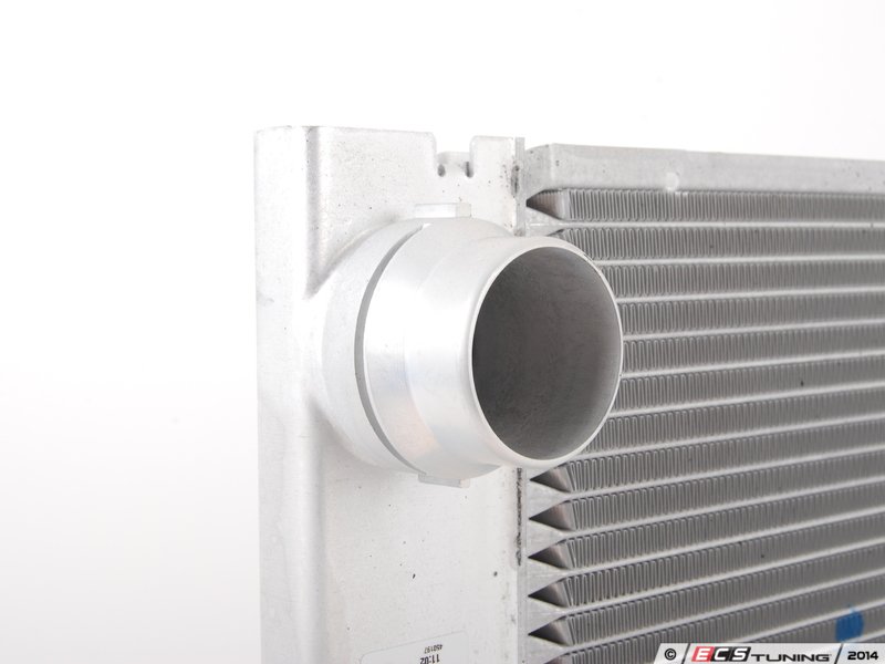 Genuine BMW - 17117795138 - Radiator (17-11-7-795-138)