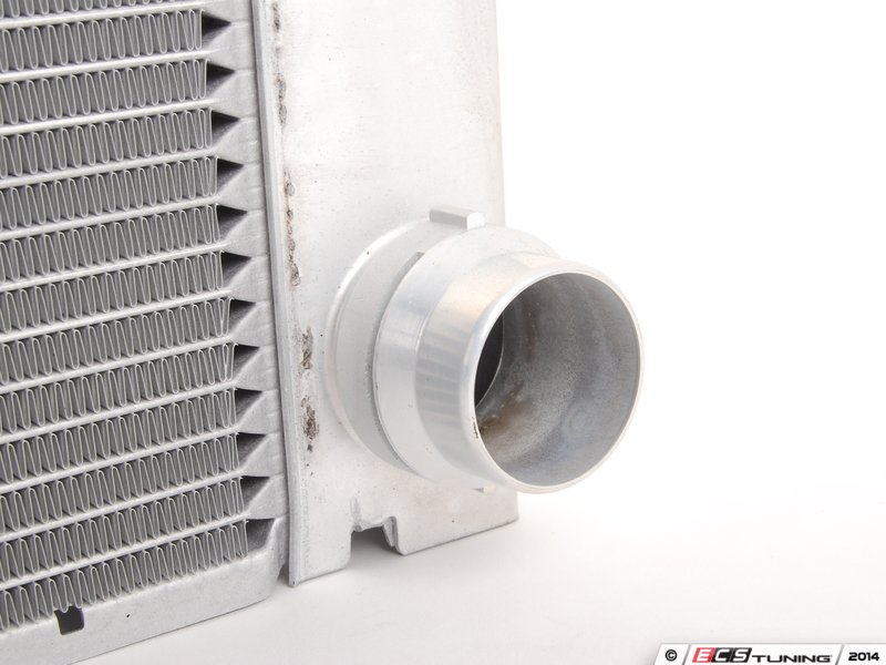 Genuine BMW - 17117795138 - Radiator (17-11-7-795-138)