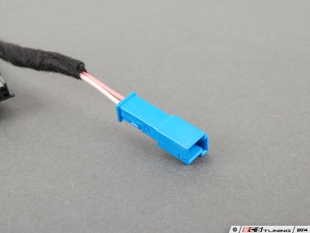 Genuine BMW - 32306798541 - connecting line, steering wheel (32-30-6 ...