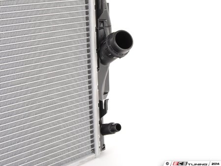 Genuine BMW - 17117562079 - Radiator (17-11-7-562-079)