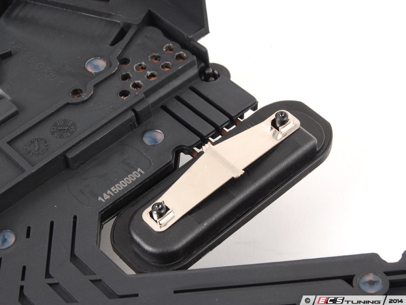 ECS News - Mercedes-Benz W211 Trans Valve Body Electrical Plate