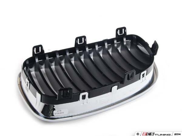 Genuine BMW - 51137179656 - Kidney Grille - Right (51-13-7-179-656)