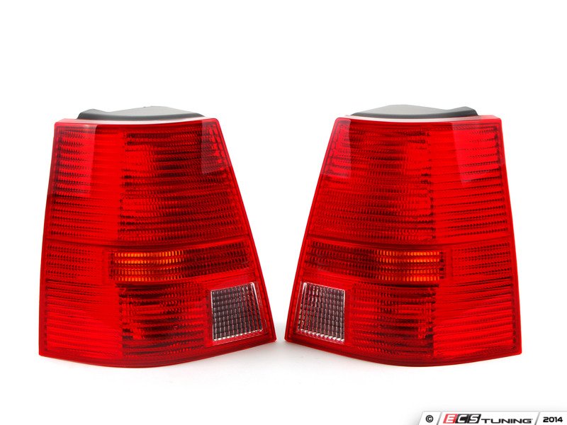 TYC - 1J9945095RKT - Bora Variant Tail Light Set