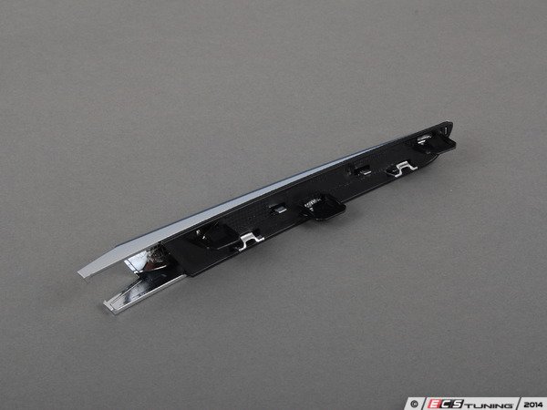 Genuine BMW - 51138056060 - Fender Vent Trim - Right (51-13-8-056-060)