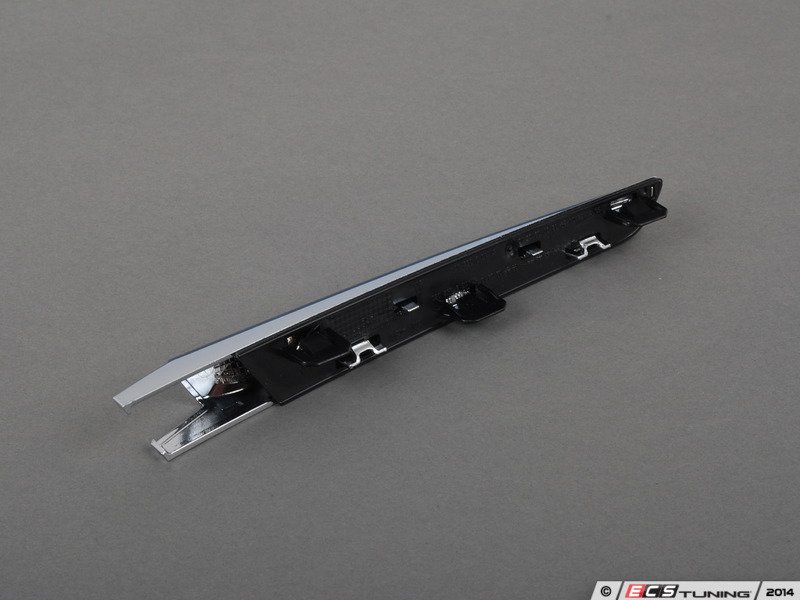 Genuine BMW - 51138056060 - Fender Vent Trim - Right (51-13-8-056-060)