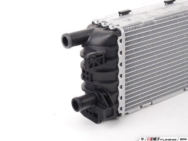 Genuine Volkswagen Audi - 4G0145804D - Supercharger Radiator - Center ...