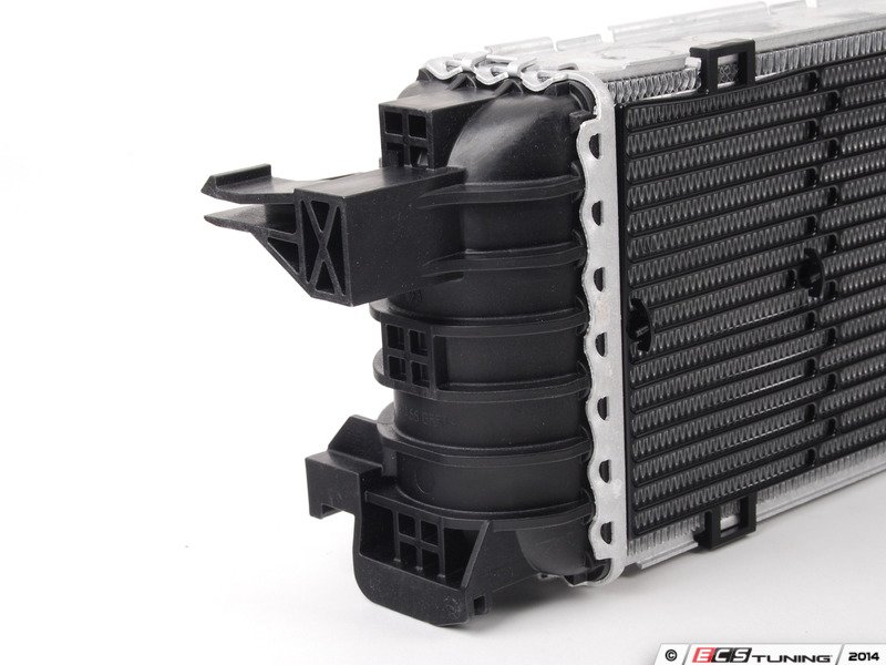 Genuine Volkswagen Audi - 4G0145804D - Supercharger Radiator - Center ...