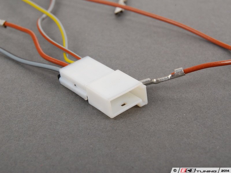 Genuine BMW - 84117004538 - E53 rear hatch Micro Switch (84-11-7-004-538)