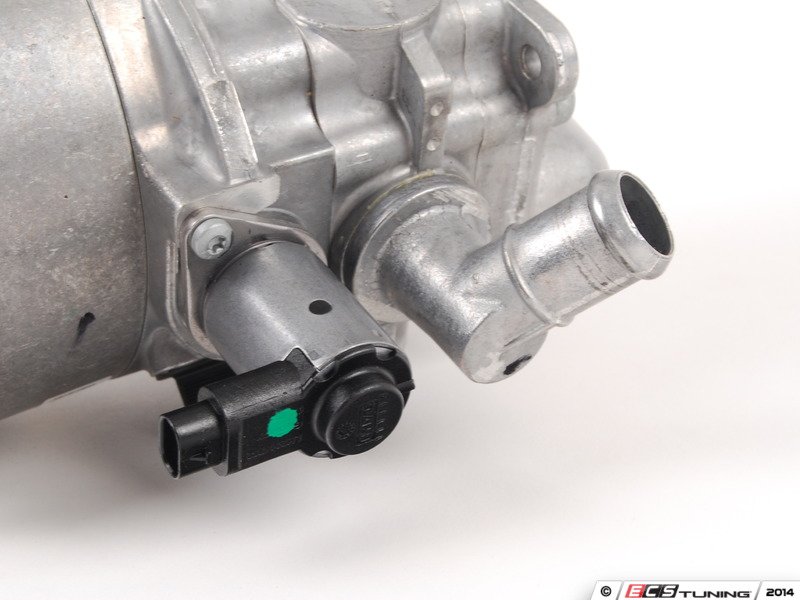 Genuine BMW - 32416776186 - Power steering pump -lFR 540 (32-41-6-776-186)