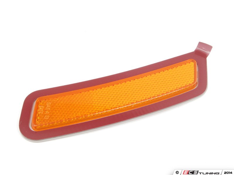 Genuine BMW - 63147848582 - Front side marker - Right (63-14-7-848-582)