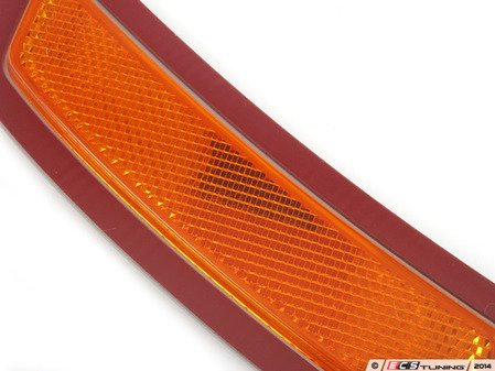 Genuine BMW - 63147848581 - Front side marker - left (63-14-7-848-581)