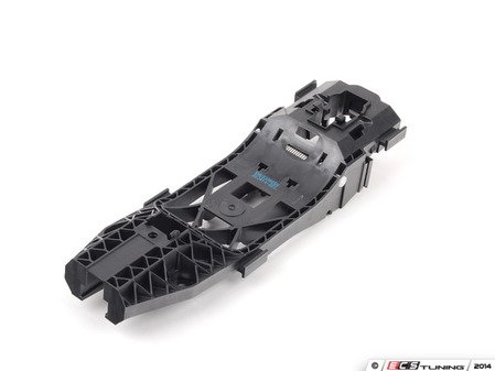 Genuine Volkswagen Audi - 5N0839885H - Front Door Handle Backing Plate ...