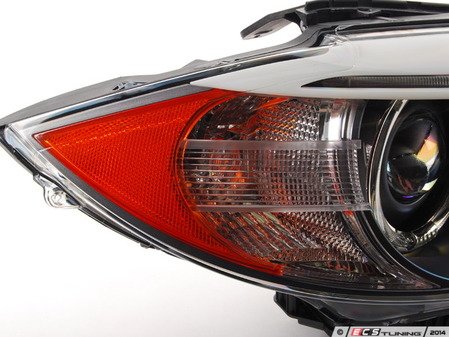 Genuine BMW - 63117273836 - Bi-Xenon Headlight Housing - right (63-11-7 ...