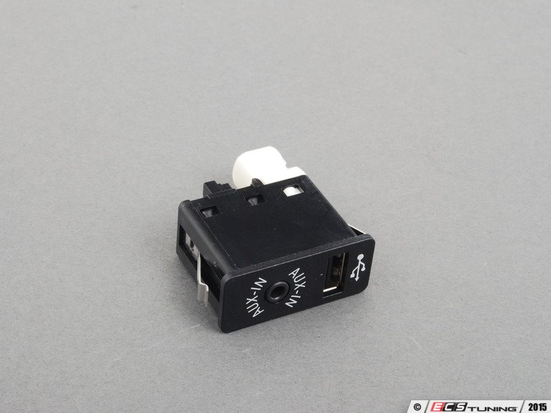 Genuine BMW - 84109266607 - USB/Auxiliary In Socket (84-10-9-266-607)